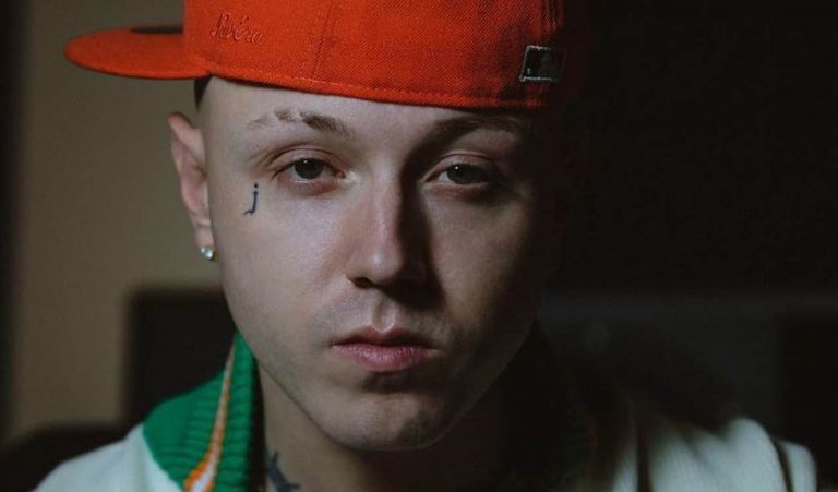 Chi è Lazza: età, altezza, peso, vita privata, fidanzata e Sanremo ...