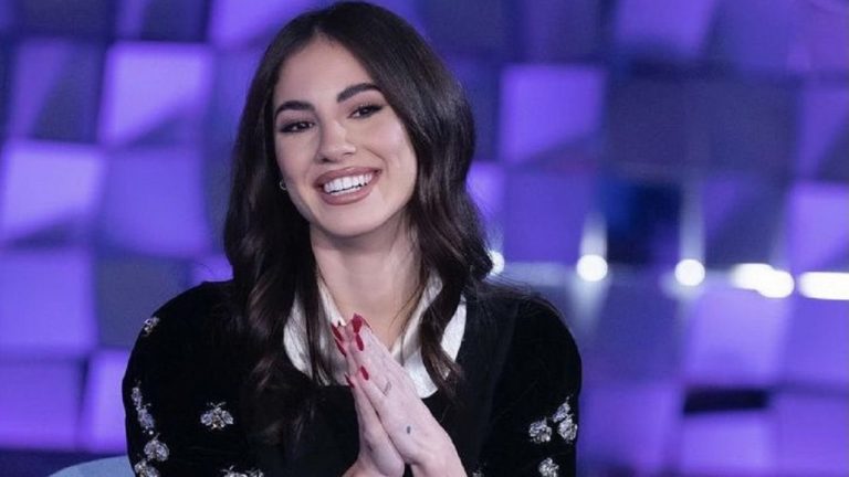 Giulia De Lellis altezza: quanto è alta e quanto pesa - ChieChiera.it