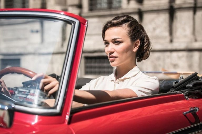 Gloria Radulescu età altezza peso e carriera: attrice de Il Paradiso ...