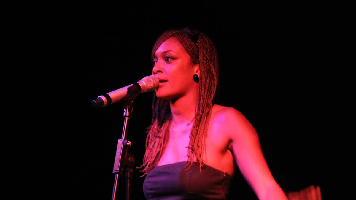 Chi è Kelly Joyce: età, altezza, peso, carriera e vita privata ...